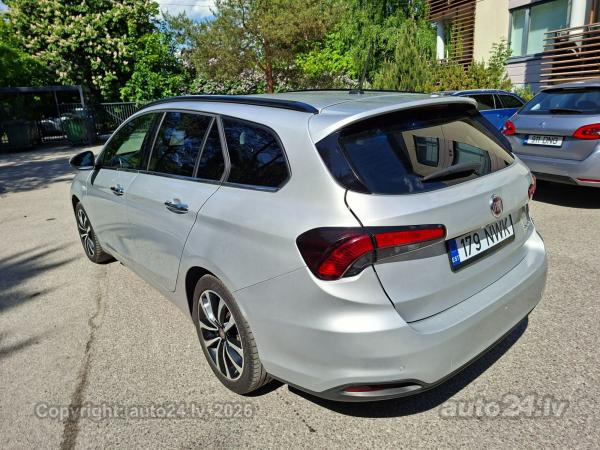 Grey Fiat Tipo 2019 in Tallinn, with an engine capacity of 1.60 L and mileage of 127 thousand km for 6990 €, photo 6 on AUTOMOTO.COM.LV