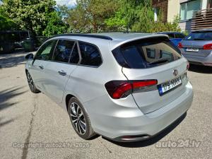 Grey Fiat Tipo 2019 in Tallinn, with an engine capacity of 1.60 L and mileage of 127 thousand km for 6990 €, photo 7 on AUTOMOTO.COM.LV