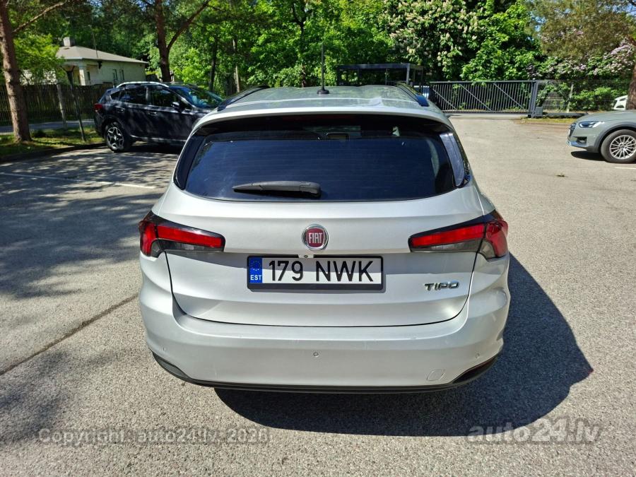 Grey Fiat Tipo 2019 in Tallinn, with an engine capacity of 1.60 L and mileage of 127 thousand km for 6990 €, photo 8 on AUTOMOTO.COM.LV