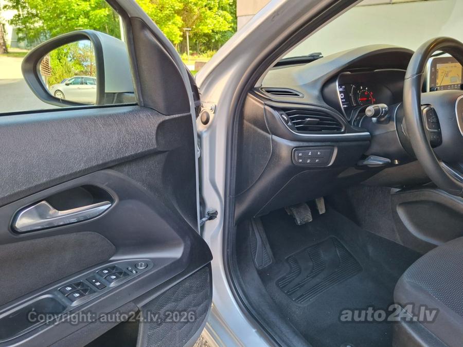 Grey Fiat Tipo 2019 in Tallinn, with an engine capacity of 1.60 L and mileage of 127 thousand km for 6990 €, photo 15 on AUTOMOTO.COM.LV
