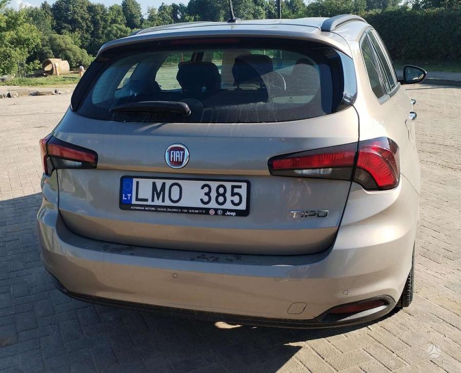 Grey Fiat Tipo 2020 in Jonava, with an engine capacity of 1.40 L and mileage of 68 thousand km for 8999 €, photo 7 on AUTOMOTO.COM.LV