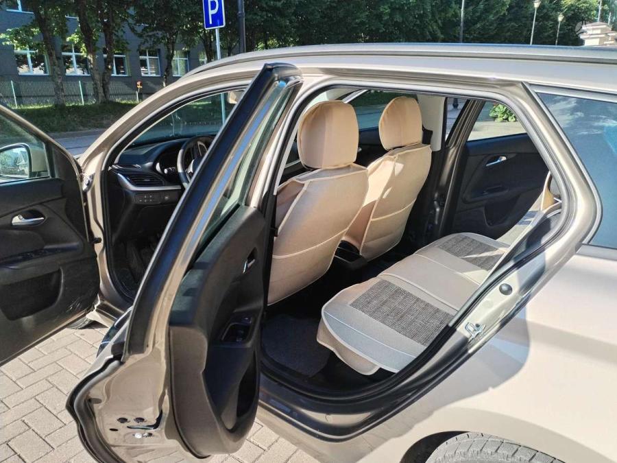 Grey Fiat Tipo 2020 in Jonava, with an engine capacity of 1.40 L and mileage of 68 thousand km for 8999 €, photo 12 on AUTOMOTO.COM.LV