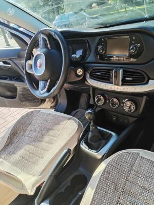 Grey Fiat Tipo 2020 in Jonava, with an engine capacity of 1.40 L and mileage of 68 thousand km for 8999 €, photo 13 on AUTOMOTO.COM.LV