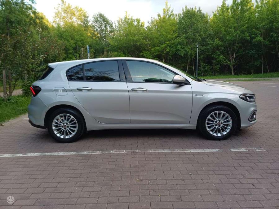 Pelēks Fiat Tipo 2021 Anykščiai, ar dzinēja tilpumu 1.00 L un nobraukumu 61 tūkst. km par 8990 €, foto 5 vietnē AUTOMOTO.COM.LV
