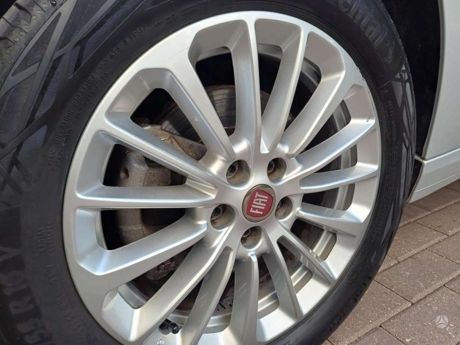 Pelēks Fiat Tipo 2021 Anykščiai, ar dzinēja tilpumu 1.00 L un nobraukumu 61 tūkst. km par 8990 €, foto 13 vietnē AUTOMOTO.COM.LV