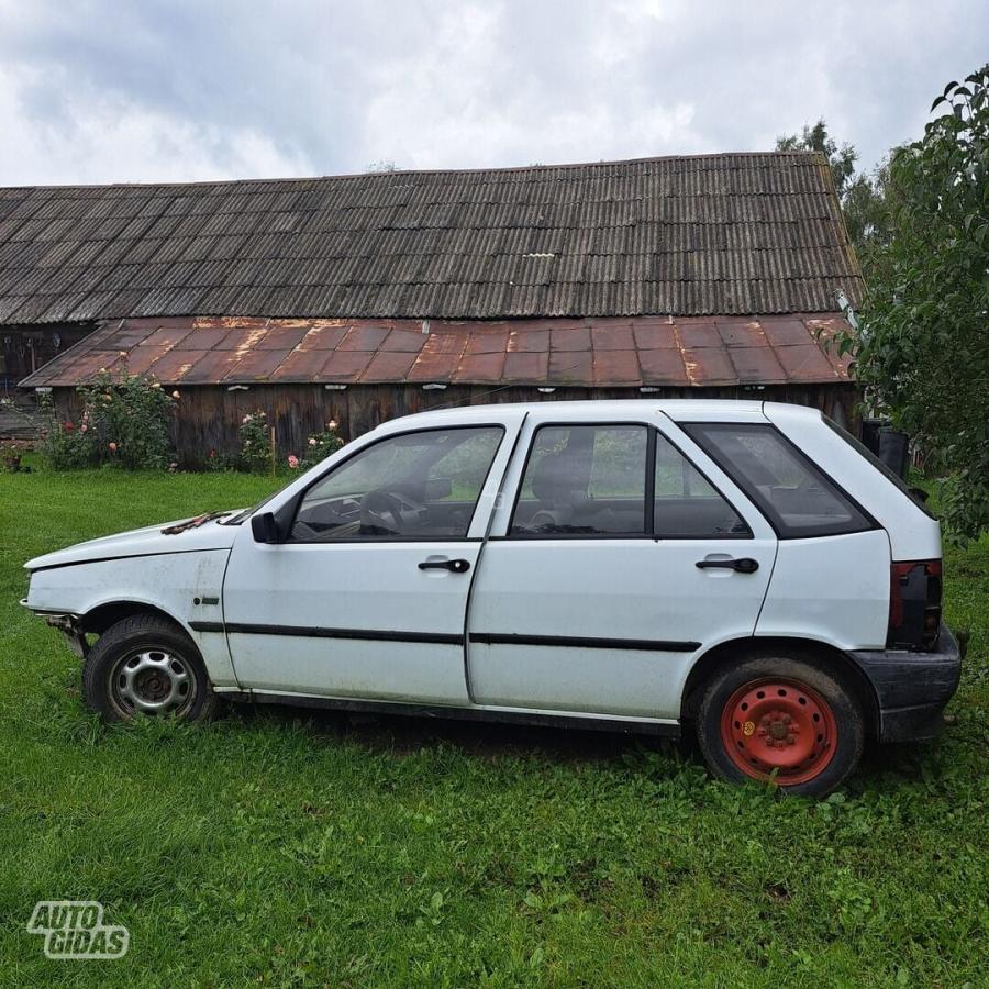 Fiat Tipo 1991 in Alytus, with an engine capacity of 1.70 L and mileage of 200 thousand km for 270 €, photo 1 on AUTOMOTO.COM.LV