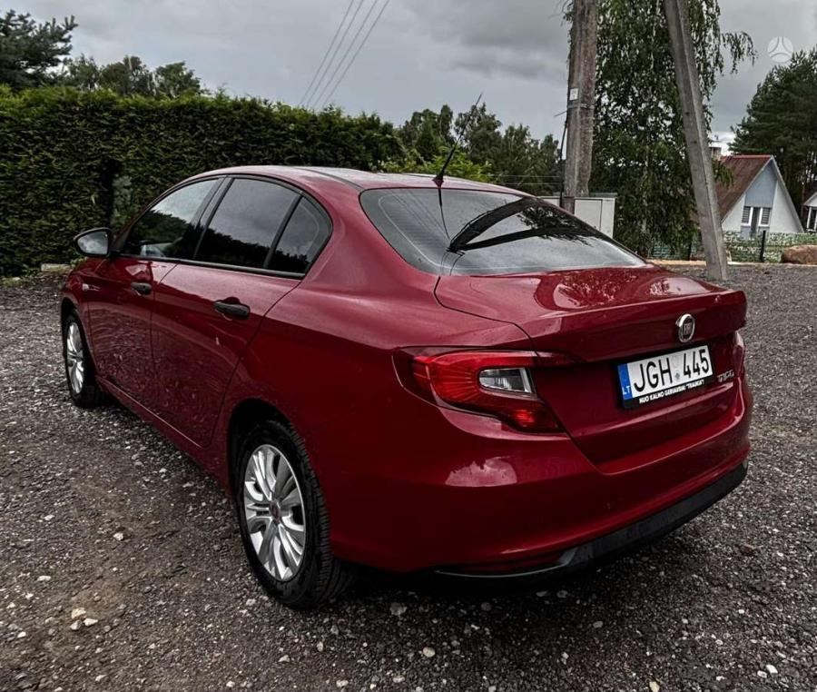 Red Fiat Tipo 2016 in Elektrenai, with an engine capacity of 1.37 L and mileage of 156 thousand km for 5400 €, photo 9 on AUTOMOTO.COM.LV