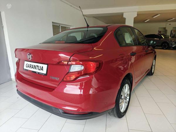 Red Fiat Tipo 2016 in Siauliai, with an engine capacity of 1.37 L and mileage of 121 thousand km for 5500 €, photo 4 on AUTOMOTO.COM.LV