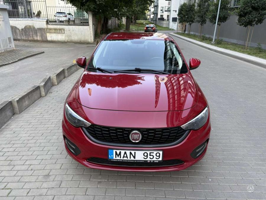 Red Fiat Tipo 2021 in Vilnius, with an engine capacity of 1.37 L and mileage of 55 thousand km for 8200 €, photo 1 on AUTOMOTO.COM.LV