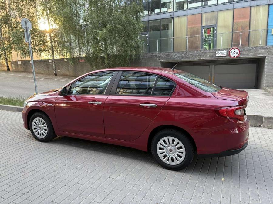 Red Fiat Tipo 2021 in Vilnius, with an engine capacity of 1.37 L and mileage of 55 thousand km for 8200 €, photo 5 on AUTOMOTO.COM.LV