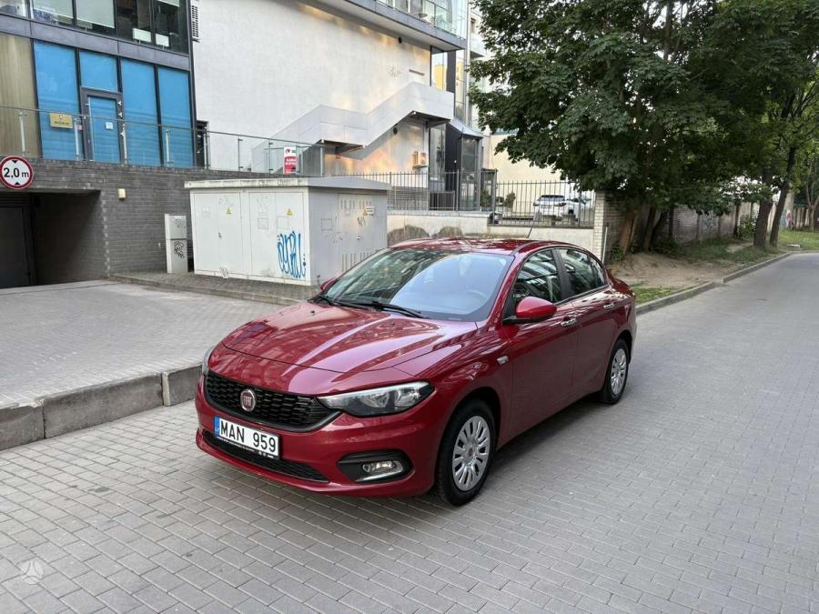 Red Fiat Tipo 2021 in Vilnius, with an engine capacity of 1.37 L and mileage of 55 thousand km for 8200 €, photo 13 on AUTOMOTO.COM.LV