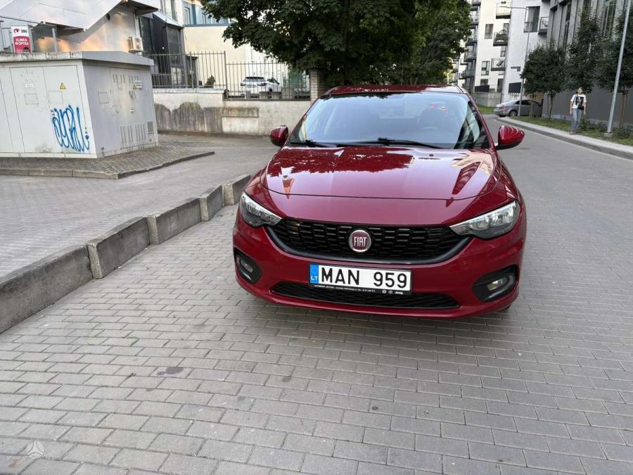 Red Fiat Tipo 2021 in Vilnius, with an engine capacity of 1.37 L and mileage of 55 thousand km for 8200 €, photo 23 on AUTOMOTO.COM.LV