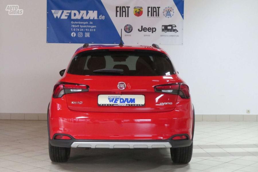 Red Fiat Tipo 2024 in Kaunas, with an engine capacity of 1.50 L and mileage of 31 thousand km for 21573 €, photo 3 on AUTOMOTO.COM.LV