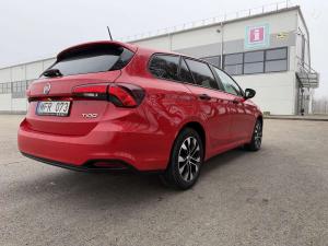 Red Fiat Tipo 2022 in Kaunas, with an engine capacity of 1.00 L and mileage of 93 thousand km for 9500 €, photo 3 on AUTOMOTO.COM.LV