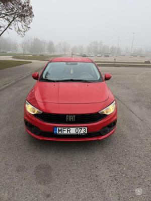 Red Fiat Tipo 2022 in Kaunas, with an engine capacity of 1.00 L and mileage of 93 thousand km for 9500 €, photo 6 on AUTOMOTO.COM.LV