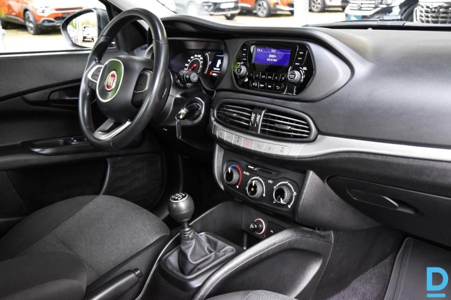 Fiat Tipo 2020 in Riga, with an engine capacity of 1.40 L and mileage of 50 thousand km for 7990 €, photo 6 on AUTOMOTO.COM.LV