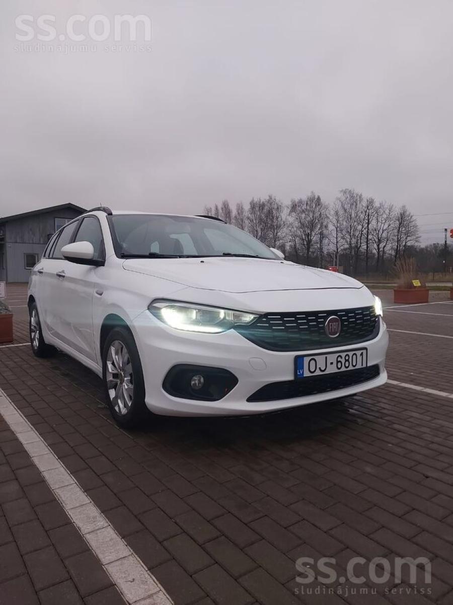 White Fiat Tipo 2018 in Riga, with an engine capacity of 1.60 L and mileage of 238 thousand km for 6400 €, photo 2 on AUTOMOTO.COM.LV