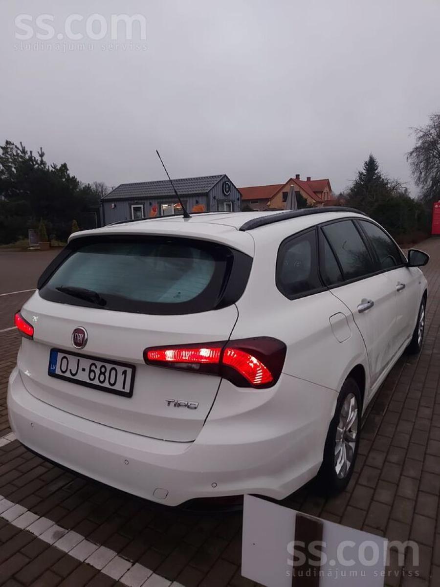 White Fiat Tipo 2018 in Riga, with an engine capacity of 1.60 L and mileage of 238 thousand km for 6400 €, photo 4 on AUTOMOTO.COM.LV