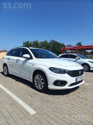 White Fiat Tipo 2018 in Riga, with an engine capacity of 1.60 L and mileage of 238 thousand km for 5600 €, photo  on AUTOMOTO.COM.LV