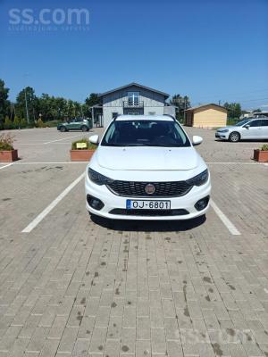White Fiat Tipo 2018 in Riga, with an engine capacity of 1.60 L and mileage of 238 thousand km for 5600 €, photo 3 on AUTOMOTO.COM.LV
