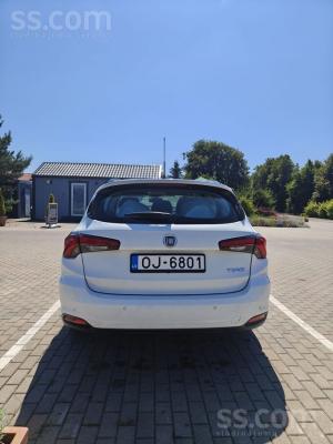 White Fiat Tipo 2018 in Riga, with an engine capacity of 1.60 L and mileage of 238 thousand km for 5600 €, photo 7 on AUTOMOTO.COM.LV