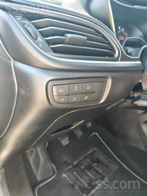White Fiat Tipo 2018 in Riga, with an engine capacity of 1.60 L and mileage of 238 thousand km for 5600 €, photo 13 on AUTOMOTO.COM.LV