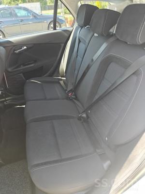 White Fiat Tipo 2018 in Riga, with an engine capacity of 1.60 L and mileage of 238 thousand km for 5600 €, photo 15 on AUTOMOTO.COM.LV