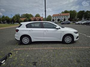 White Fiat Tipo 2019 in Klaipeda, with an engine capacity of 1.40 L and mileage of 22 thousand km for 8500 €, photo 4 on AUTOMOTO.COM.LV