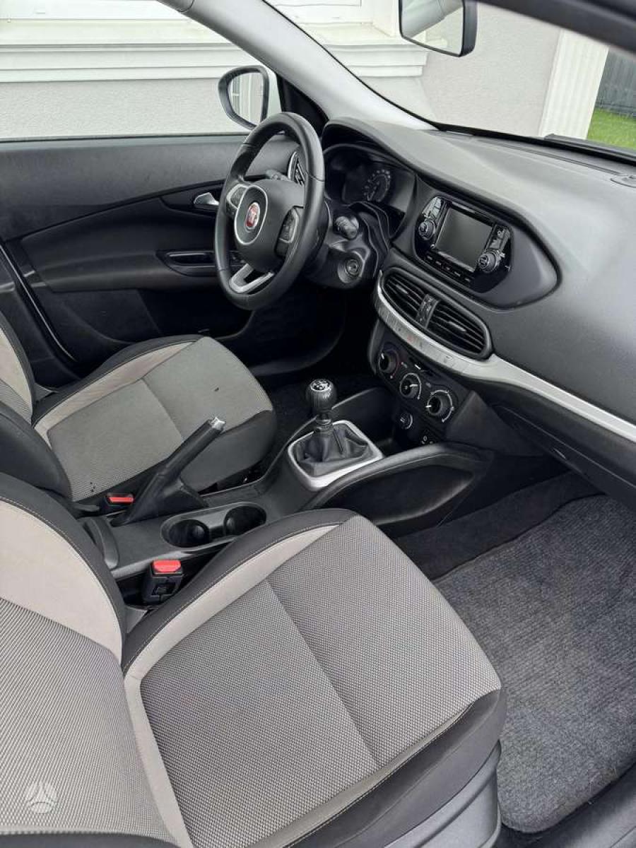 White Fiat Tipo 2016 in Klaipeda, with an engine capacity of 1.37 L and mileage of 166 thousand km for 4550 €, photo 11 on AUTOMOTO.COM.LV