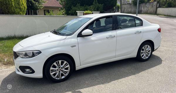 White Fiat Tipo 2016 in Taurage, with an engine capacity of 1.25 L and mileage of 189 thousand km for 4400 €, photo 4 on AUTOMOTO.COM.LV