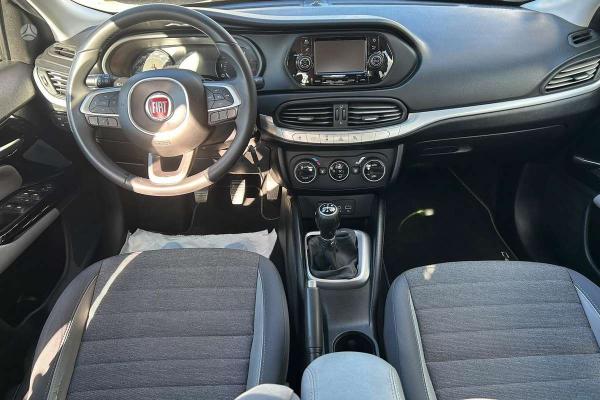 White Fiat Tipo 2016 in Taurage, with an engine capacity of 1.25 L and mileage of 190 thousand km for 4300 €, photo 8 on AUTOMOTO.COM.LV