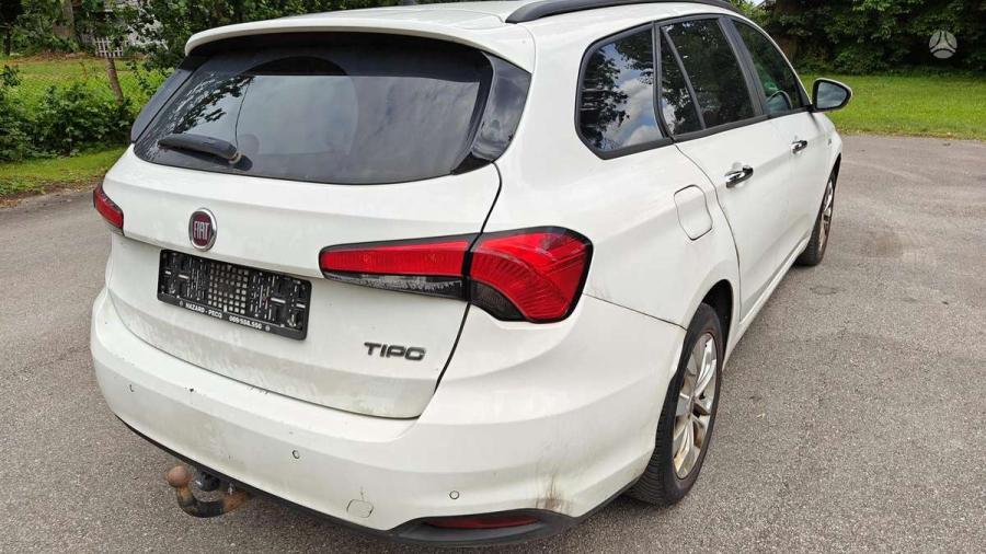Balts Fiat Tipo 2017 Jurbarkas, ar dzinēja tilpumu 1.25 L un nobraukumu 228 tūkst. km par 4400 €, foto 5 vietnē AUTOMOTO.COM.LV