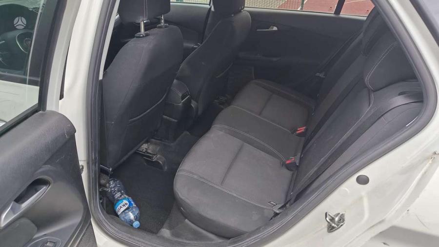 Balts Fiat Tipo 2017 Jurbarkas, ar dzinēja tilpumu 1.25 L un nobraukumu 228 tūkst. km par 4400 €, foto 7 vietnē AUTOMOTO.COM.LV