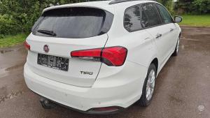 White Fiat Tipo 2017 in Jurbarkas, with an engine capacity of 1.25 L and mileage of 228 thousand km for 4200 €, photo 4 on AUTOMOTO.COM.LV