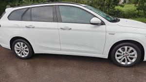 White Fiat Tipo 2017 in Jurbarkas, with an engine capacity of 1.25 L and mileage of 228 thousand km for 4200 €, photo 6 on AUTOMOTO.COM.LV