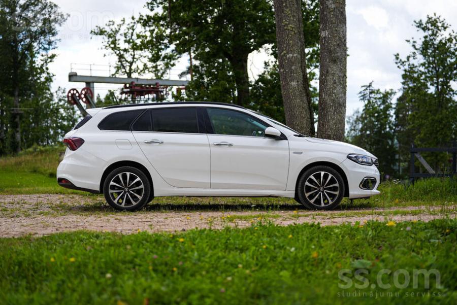 White Fiat Tipo 2018 in Riga, with an engine capacity of 1.60 L and mileage of 260 thousand km for 6395 €, photo 7 on AUTOMOTO.COM.LV