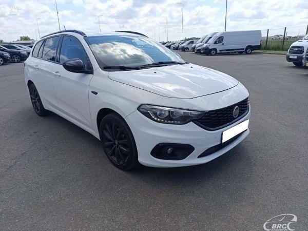 White Fiat Tipo 2019 in Vilnius, with an engine capacity of 1.60 L and mileage of 221 thousand km for 5900 €, photo 7 on AUTOMOTO.COM.LV