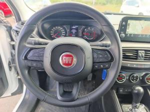 White Fiat Tipo 2019 in Vilnius, with an engine capacity of 1.60 L and mileage of 221 thousand km for 5900 €, photo 16 on AUTOMOTO.COM.LV