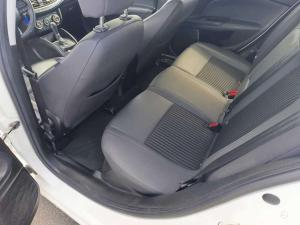 White Fiat Tipo 2019 in Vilnius, with an engine capacity of 1.60 L and mileage of 221 thousand km for 5900 €, photo 30 on AUTOMOTO.COM.LV