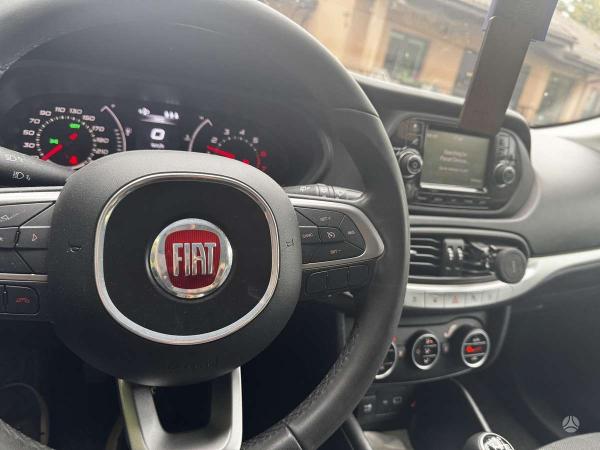 Balts Fiat Tipo 2019 Kauņa, ar dzinēja tilpumu 1.37 L un nobraukumu 56 tūkst. km par 8000 €, foto 7 vietnē AUTOMOTO.COM.LV