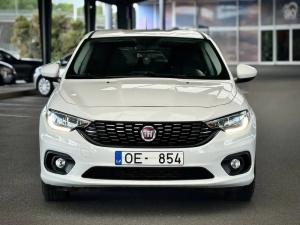 White Fiat Tipo 2020 in Riga, with an engine capacity of 1.60 L and mileage of 198 thousand km for 8900 €, photo 5 on AUTOMOTO.COM.LV