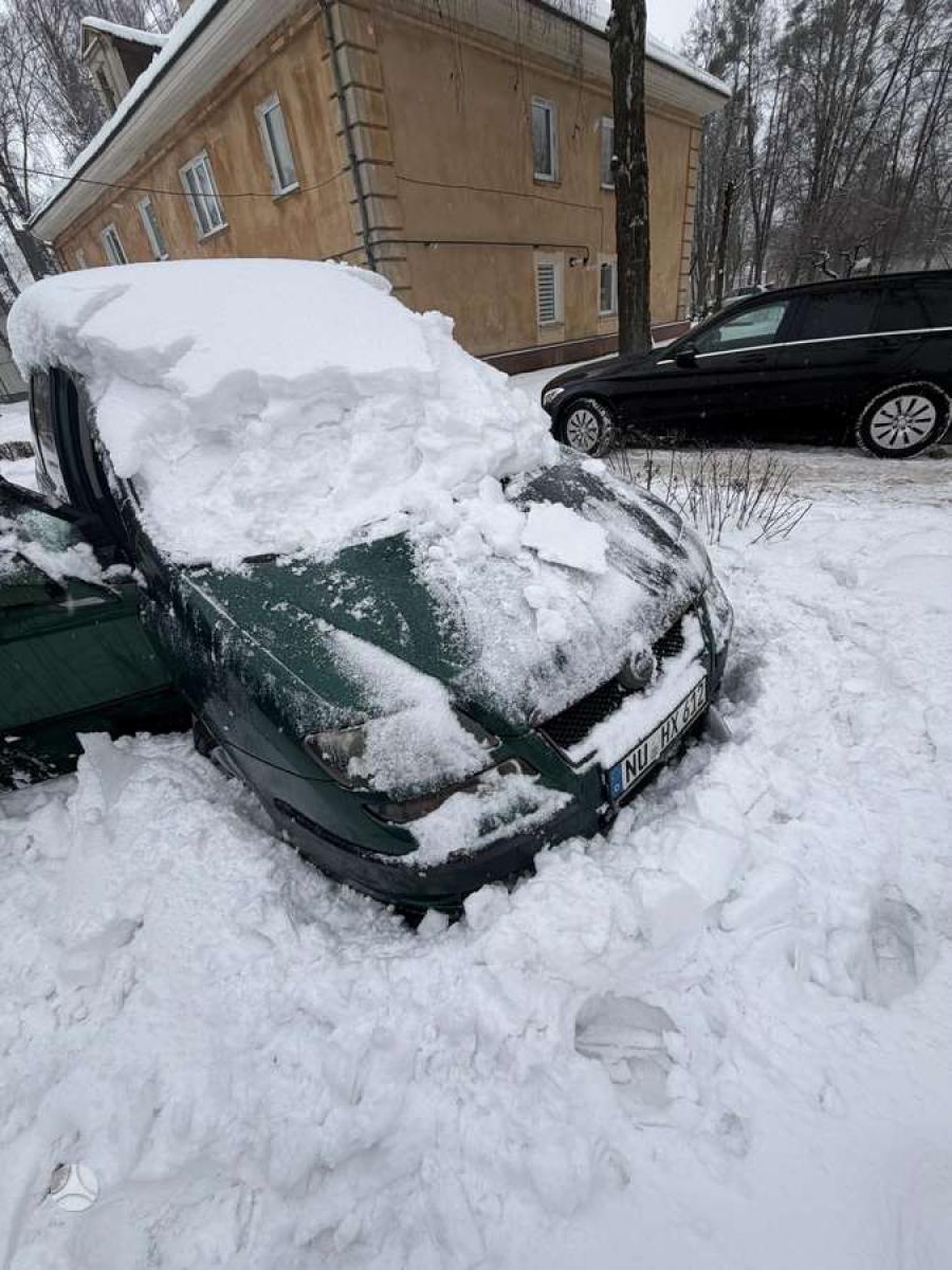 Green Fiat Ulysse 2003 in Kaunas, with an engine capacity of 2.00 L and mileage of 105 thousand km for 370 €, photo 5 on AUTOMOTO.COM.LV
