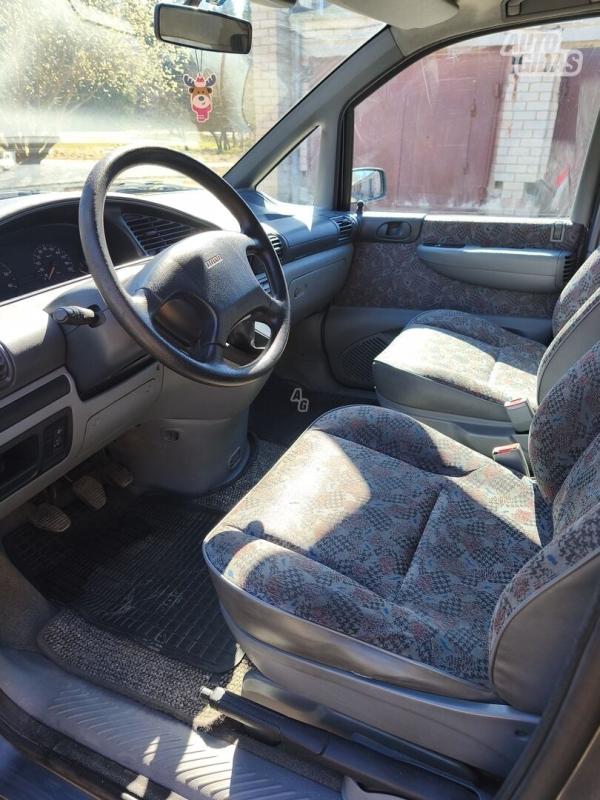 Pelēks Fiat Ulysse 1999 Biržai, ar dzinēja tilpumu 1.90 L un nobraukumu 330 tūkst. km par 1600 €, foto 5 vietnē AUTOMOTO.COM.LV