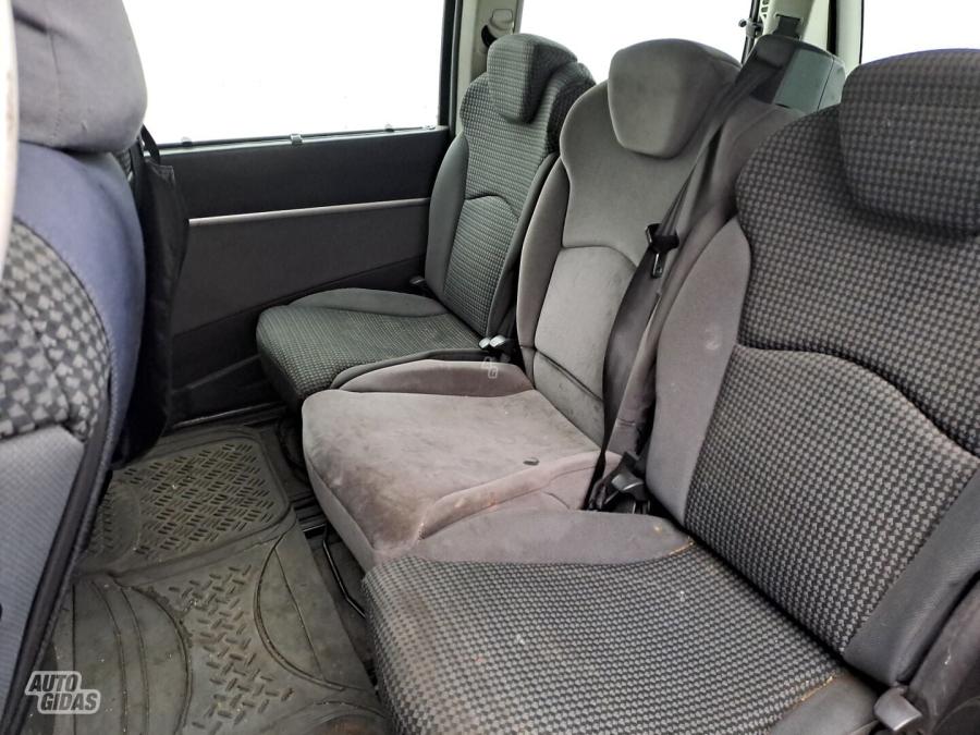 Pelēks Fiat Ulysse 2003 Viļņa, ar dzinēja tilpumu 2.00 L un nobraukumu 440 tūkst. km par 600 €, foto 3 vietnē AUTOMOTO.COM.LV