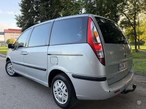 Pelēks Fiat Ulysse 2006 Kauņa, ar dzinēja tilpumu 2.00 L un nobraukumu 238 tūkst. km par 1500 €, foto 4 vietnē AUTOMOTO.COM.LV