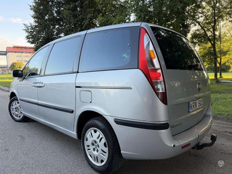Pelēks Fiat Ulysse 2006 Kauņa, ar dzinēja tilpumu 2.00 L un nobraukumu 238 tūkst. km par 1500 €, foto 4 vietnē AUTOMOTO.COM.LV