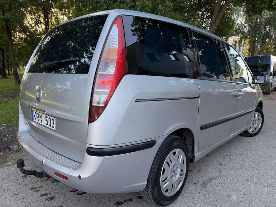 Pelēks Fiat Ulysse 2006 Kauņa, ar dzinēja tilpumu 2.00 L un nobraukumu 238 tūkst. km par 1500 €, foto 5 vietnē AUTOMOTO.COM.LV
