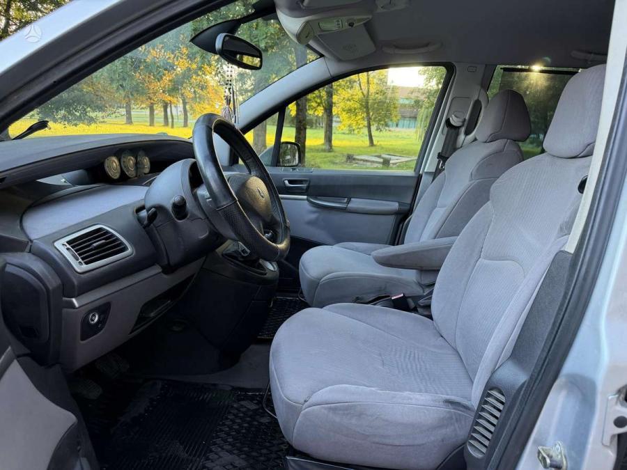Pelēks Fiat Ulysse 2006 Kauņa, ar dzinēja tilpumu 2.00 L un nobraukumu 238 tūkst. km par 1500 €, foto 10 vietnē AUTOMOTO.COM.LV