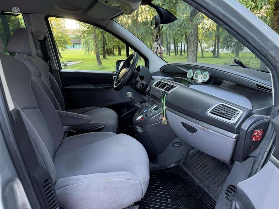 Pelēks Fiat Ulysse 2006 Kauņa, ar dzinēja tilpumu 2.00 L un nobraukumu 238 tūkst. km par 1500 €, foto 11 vietnē AUTOMOTO.COM.LV