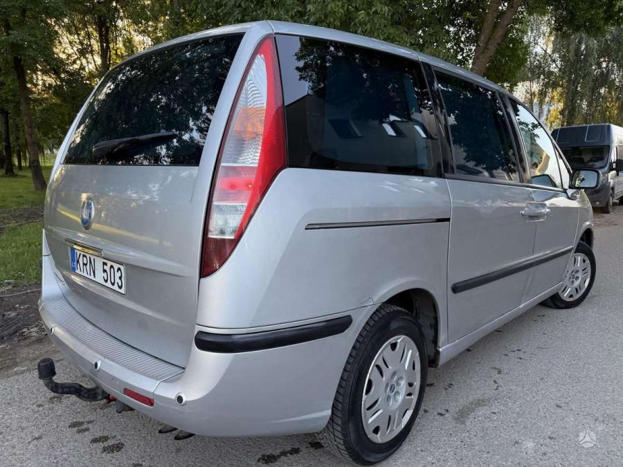 Pelēks Fiat Ulysse 2006 Kauņa, ar dzinēja tilpumu 2.18 L un nobraukumu 234 tūkst. km par 1250 €, foto 4 vietnē AUTOMOTO.COM.LV